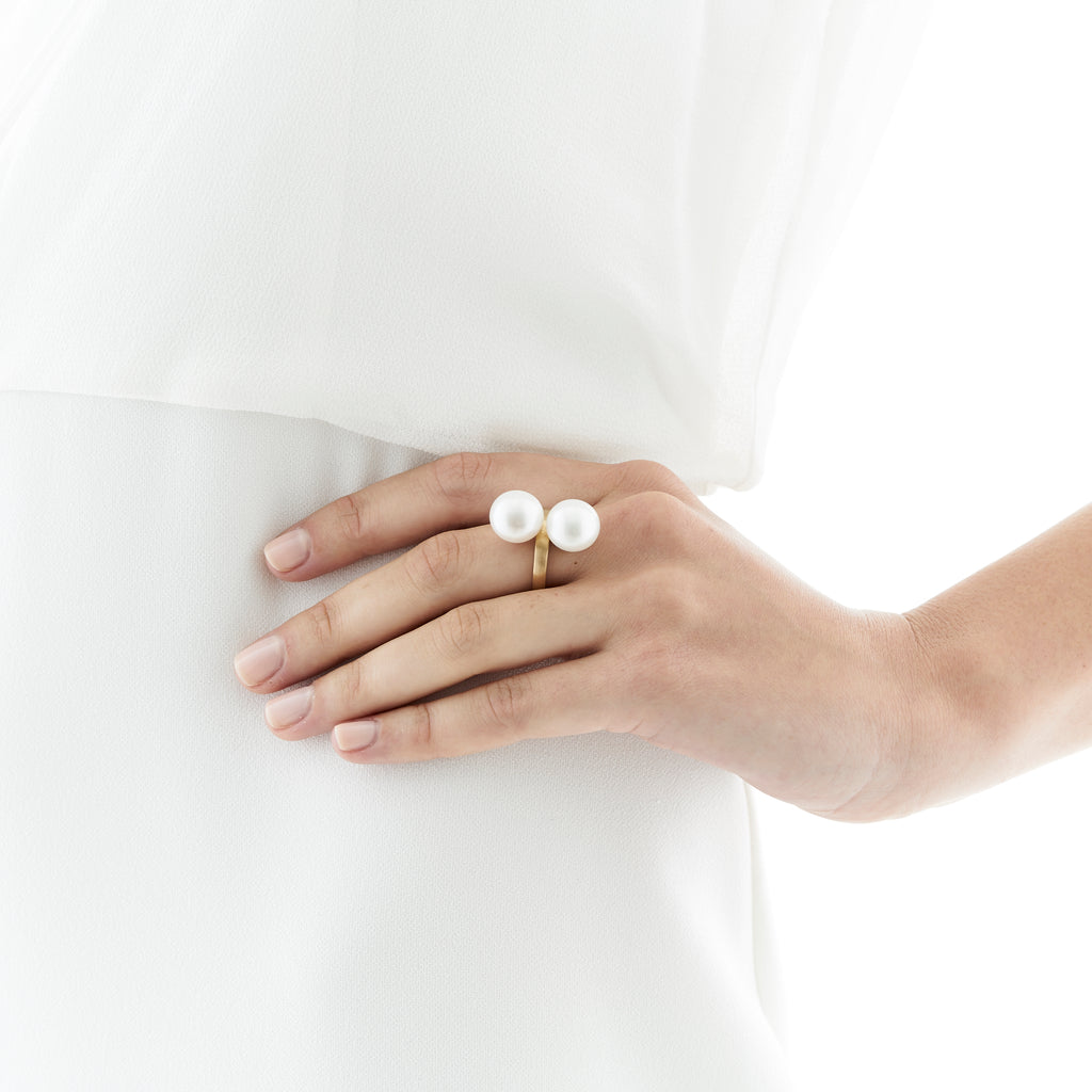9CT 2 PEARL RING |Jan Logan Fine Jewellery