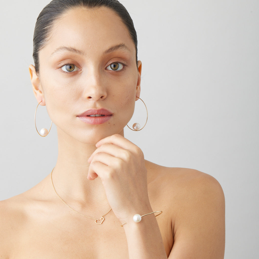 9YG PEARL CARLY BANGLE |Jan Logan Fine Jewellery